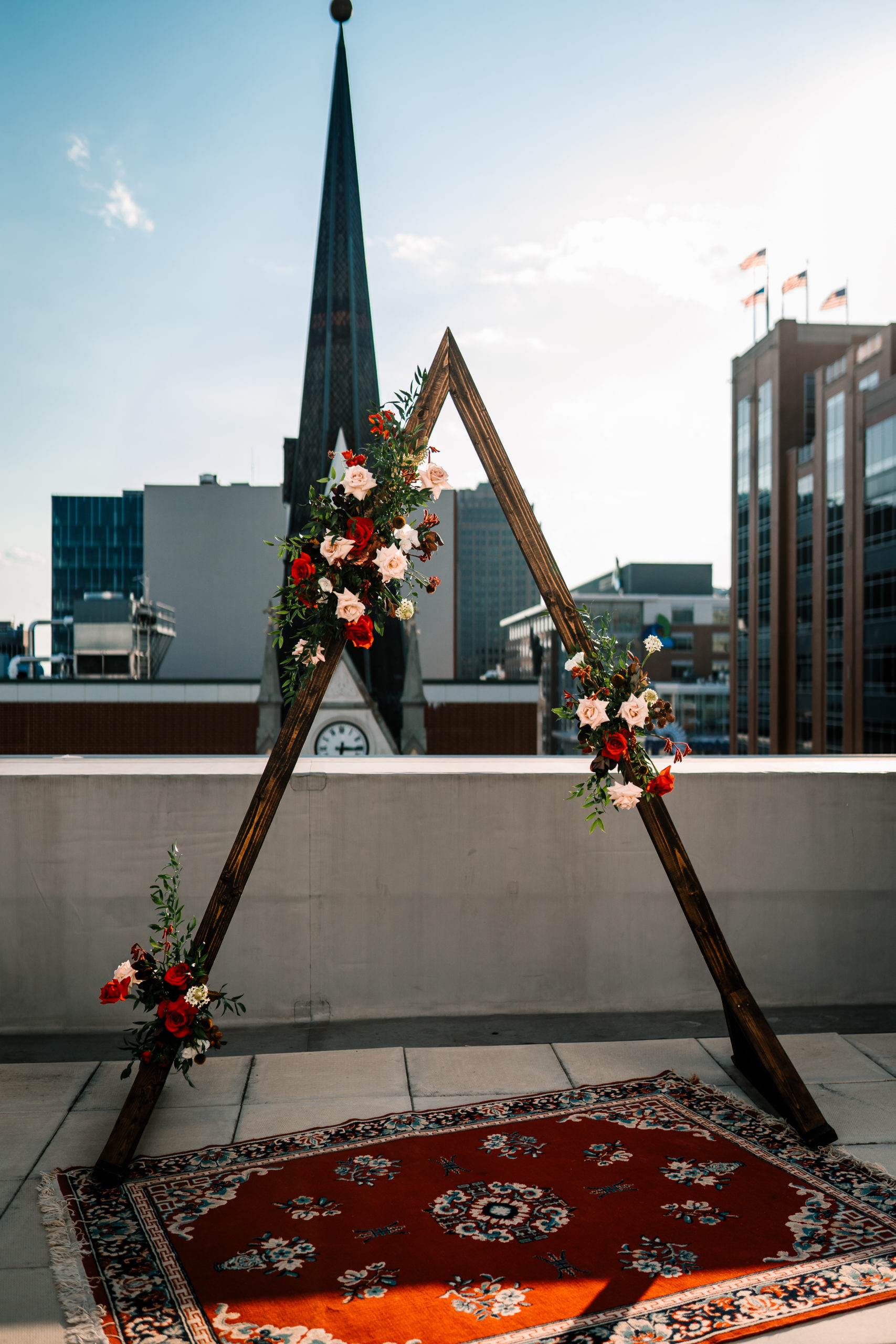 Choosing Your Ceremony "Arch" And The Alternatives - kraftandcompany.com